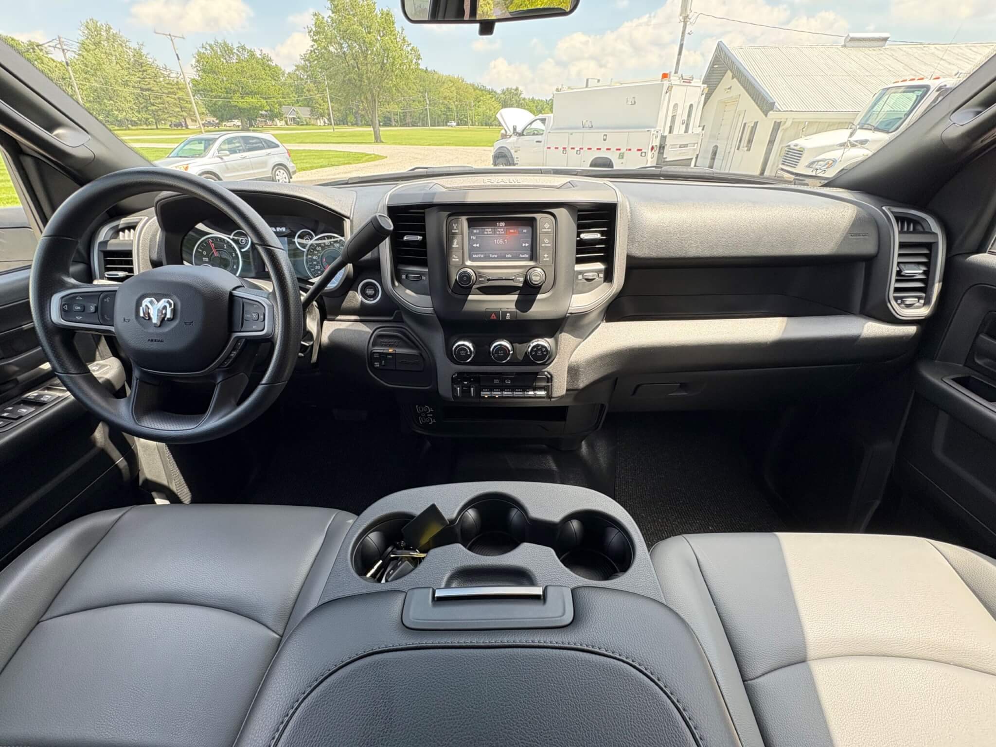 2024 RAM 5500 6.7 CUMMINS DIESEL SERVICE TRUCK - Imel Motor Sales